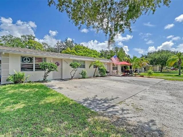 2 Br, 1 bath, Single Family 2803 52nd Ave Dr W