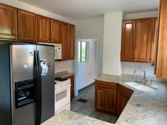2 Br, 1 bath, Single Family 2829 Sumner St