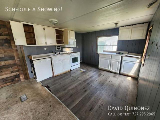 2 Br, 1 bath, Single Family 284 E Sandusky St