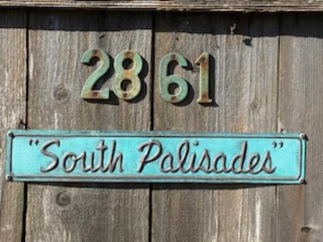 2 Br, 1 bath, Single Family 2861 S Palisades Ave