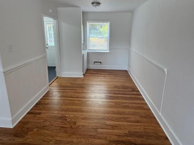 2 Br, 1 bath, Single Family 2909 Wade Ave