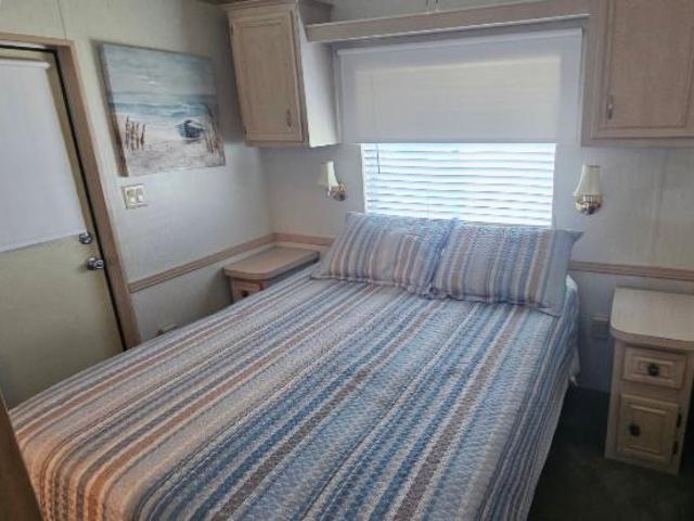2 Br, 1 bath, Single Family 2933 Discovery Pl