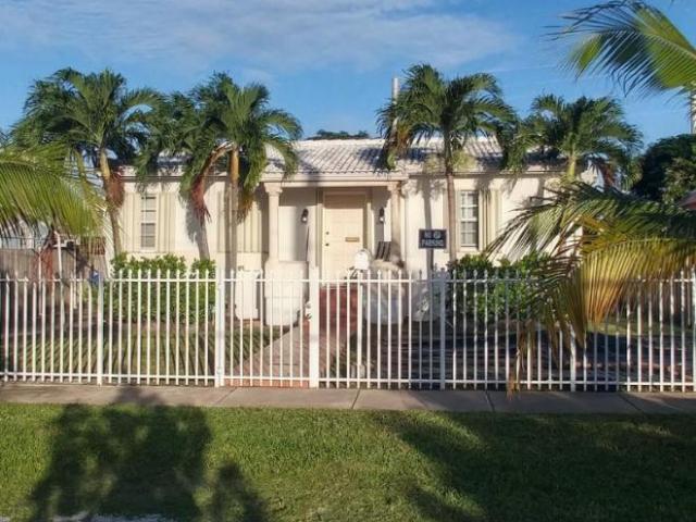 2 Br, 1 bath, Single Family 2955 Sw 38 Ave