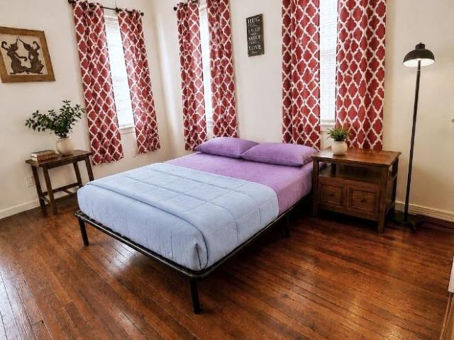 2 Br, 1 bath, Single Family 201 Spring St