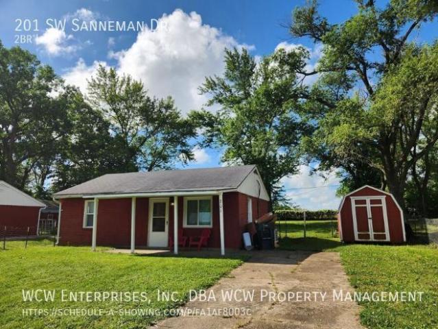 2 Br, 1 bath, Single Family 201 SW Sanneman Dr