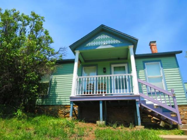 2 Br, 1 bath, Single Family 202 E 3rd High St