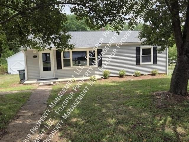 2 Br, 1 bath, Single Family 202 S Ayersville Rd