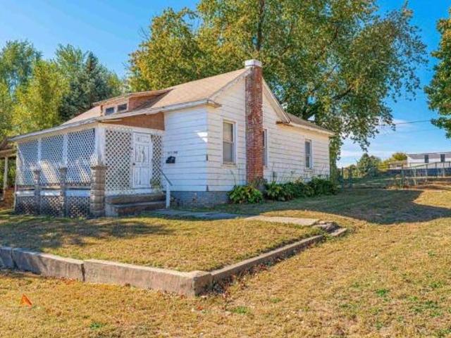 2 Br, 1 bath, Single Family 202 S Vine St