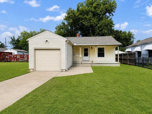 2 Br, 1 bath, Single Family 2037 S Laura