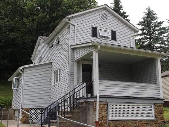 2 Br, 1 bath, Single Family 207 Burkhard St