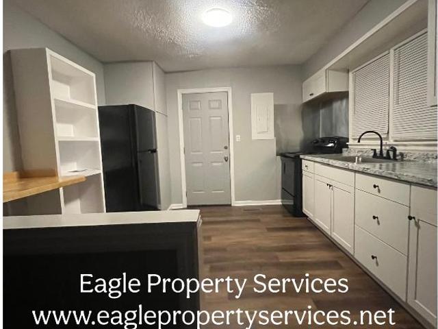 2 Br, 1 bath, Single Family 204 Walthall Avenue