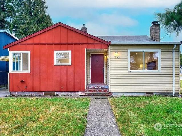 2 Br, 1 bath, Single Family 205 South 107th Street