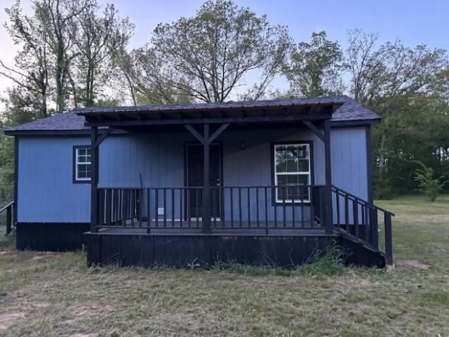 2 Br, 1 bath, Single Family 2075 Fm 2625