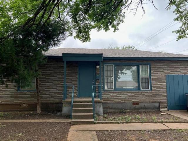 2 Br, 1 bath, Single Family 2104 Nw Denver Ave
