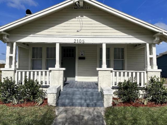2 Br, 1 bath, Single Family 2105 Gilmore St