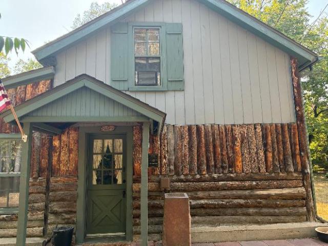 2 Br, 1 bath, Single Family 2108 Walnut St
