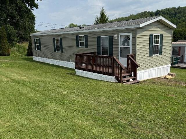 2 Br, 1 bath, Single Family 210 Treasure Ln