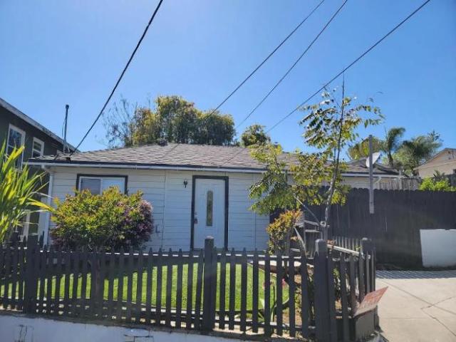 2 Br, 1 bath, Single Family 210 Goetting Way