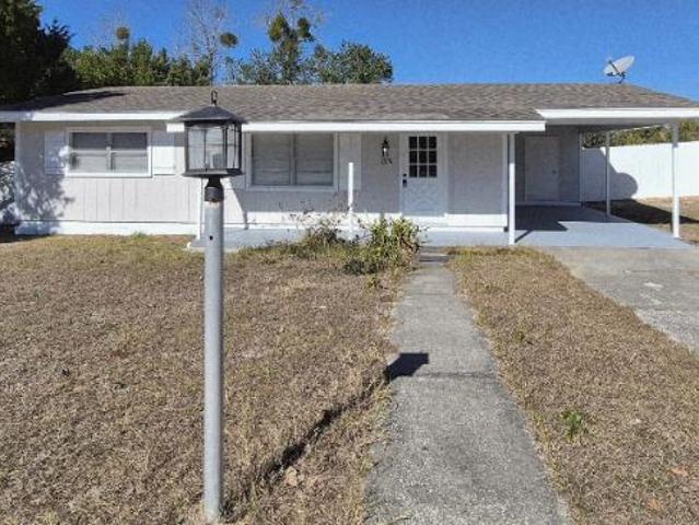 2 Br, 1 bath, Single Family 2131 W Greenway Pl