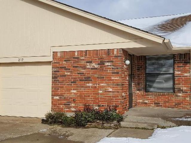 2 Br, 1 bath, Single Family 217 Barrett Place