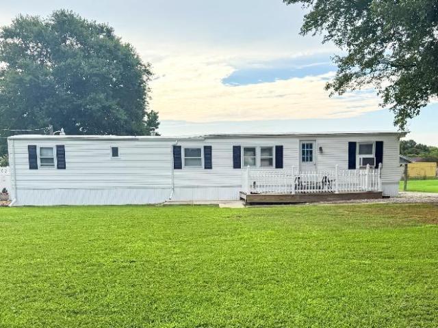 2 Br, 1 bath, Single Family 21496 Gerards Cove Rd