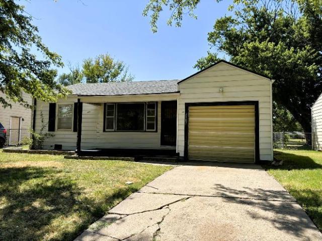 2 Br, 1 bath, Single Family 2187 S Wallace