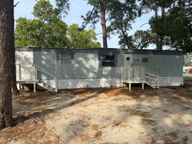 2 Br, 1 bath, Single Family 220 Bills Cir