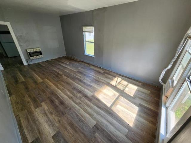 2 Br, 1 bath, Single Family 227 North Hope Avenue