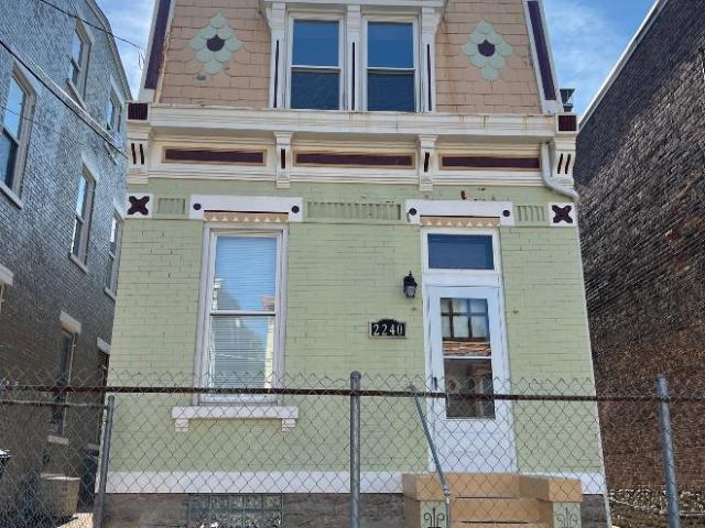 2 Br, 1 bath, Single Family 2240 Flora St