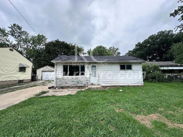 2 Br, 1 bath, Single Family 230 Tennessee