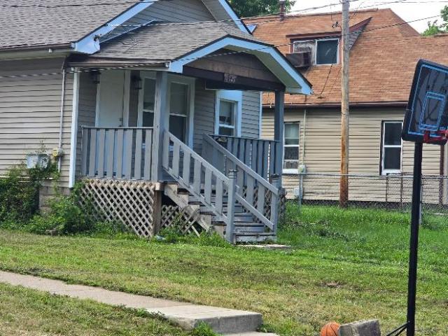 2 Br, 1 bath, Single Family 2315 N Ellis St