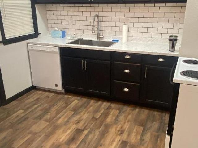 2 Br, 1 bath, Single Family 231 Sheridan Rd