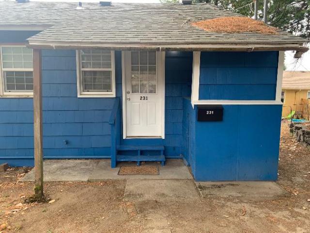 2 Br, 1 bath, Single Family 231 Sheridan Rd
