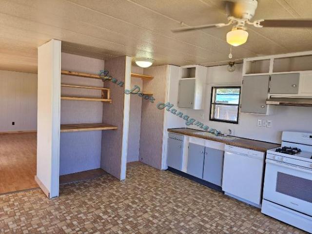 2 Br, 1 bath, Single Family 2324 Pine Street