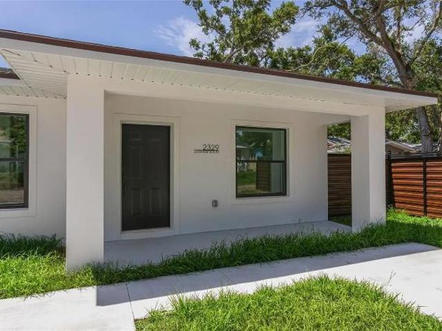 2 Br, 1 bath, Single Family 2327 26th Ave S