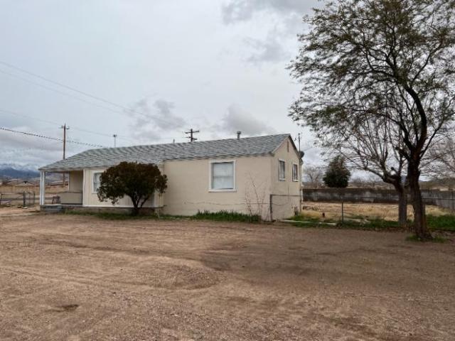 2 Br, 1 bath, Single Family 2344 Karen Ave