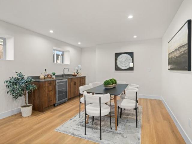 2 Br, 1 bath, Single Family 2349 Ne 127th St