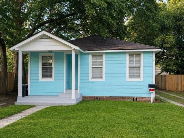 2 Br, 1 bath, Single Family 2351 Sorentrue Ave