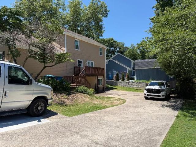 2 Br, 1 bath, Single Family 2371 High Forest Ct