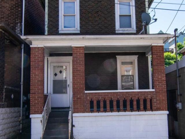 2 Br, 1 bath, Single Family 238 Fleet Street