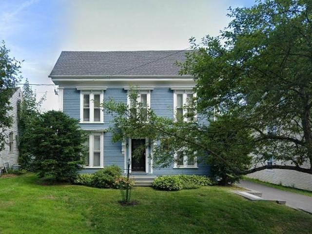 2 Br, 1 bath, Single Family 23 Mechanic St