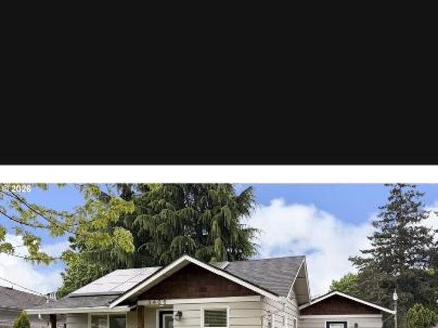2 Br, 1 bath, Single Family 3405 E 21st St