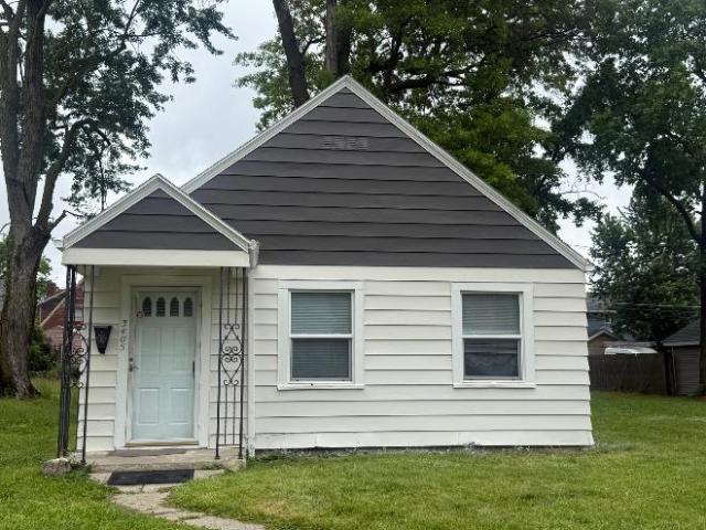 2 Br, 1 bath, Single Family 3405 Lillie St