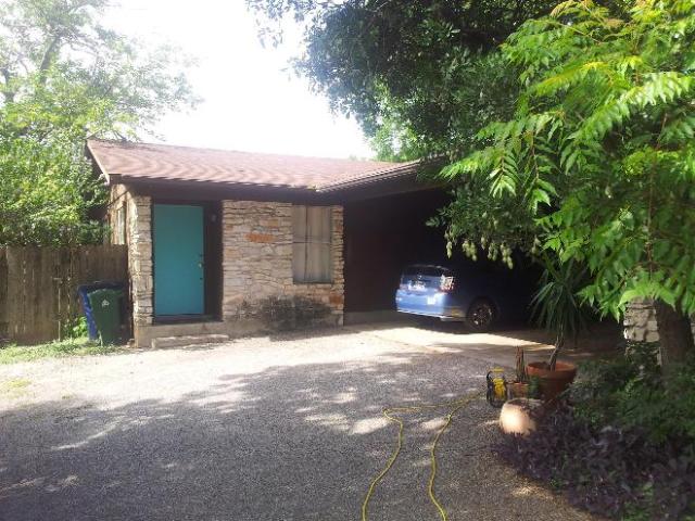 2 Br, 1 bath, Single Family 3409 Dolphin Drive