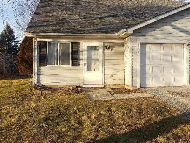 2 Br, 1 bath, Single Family 3427 Fox Hill Rd