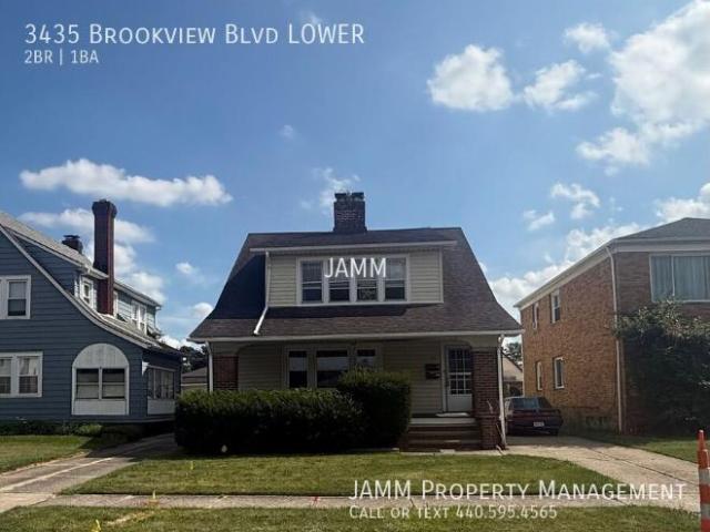 2 Br, 1 bath, Single Family 3435 Brookview Blvd
