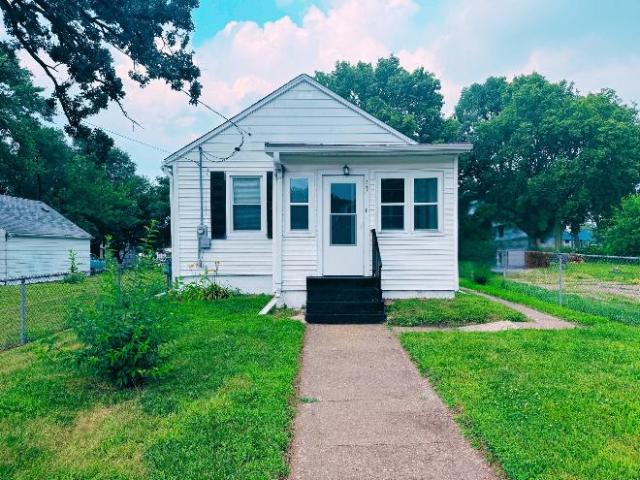 2 Br, 1 bath, Single Family 347 Springfield