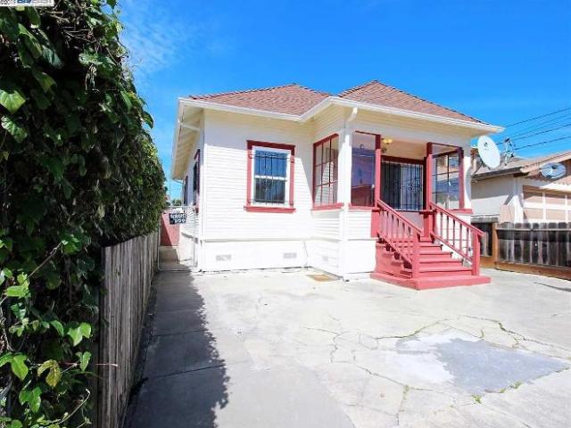 2 Br, 1 bath, Single Family 3469 39th Ave