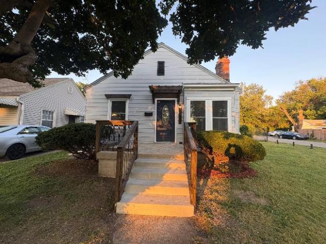 2 Br, 1 bath, Single Family 3501 N Rural Ave