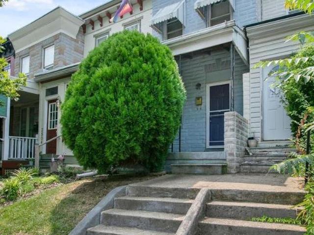 2 Br, 1 bath, Single Family 3506 Hickory Ave